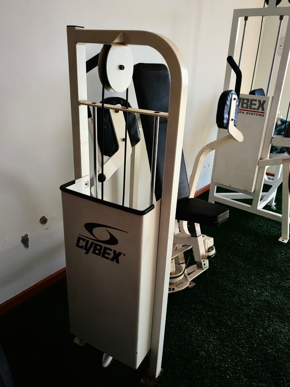 Máquina de pecho Cybex Easy Garage Sales Easy Garage Sales