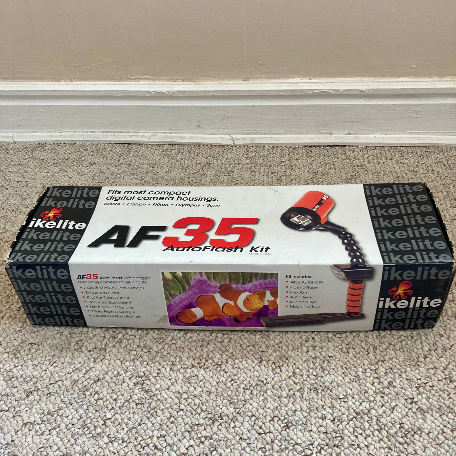 Flash subacuático Ikelite Easy Garage Sales Easy Garage Sales