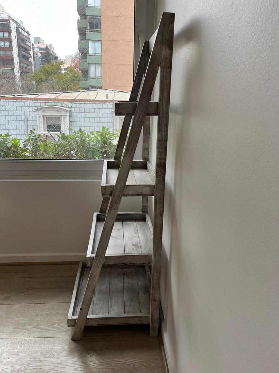 Repisa escalera madera pintado Albayalde Easy Garage Sales Easy Garage Sales