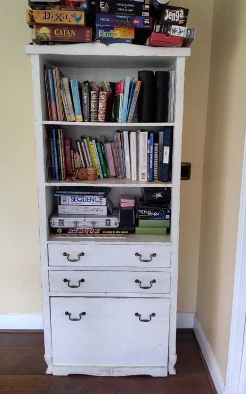 Librero blanco con 2 cajones y baúl con ruedas - Vende y compra ...