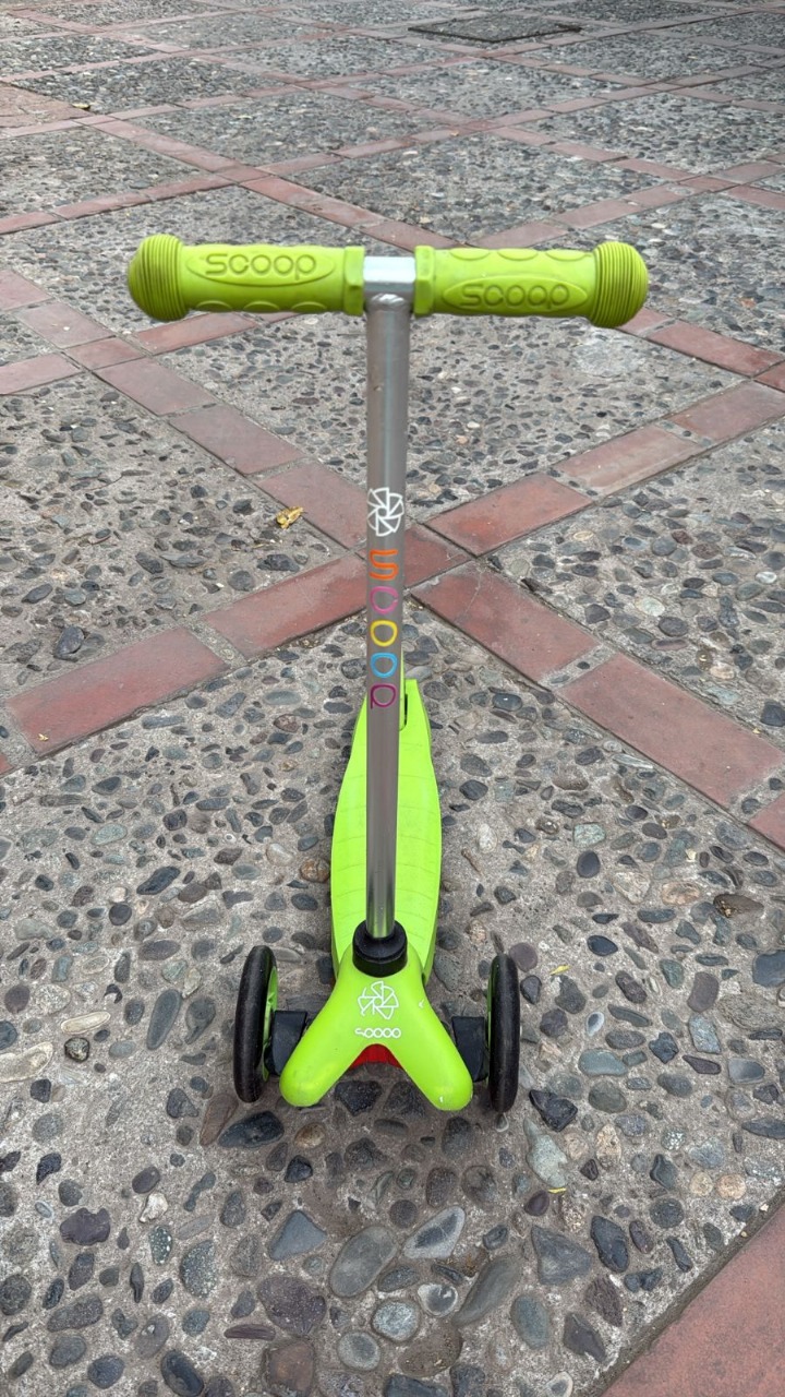 Scooter infantil verde scoop - Vende y compra artículos de segunda mano