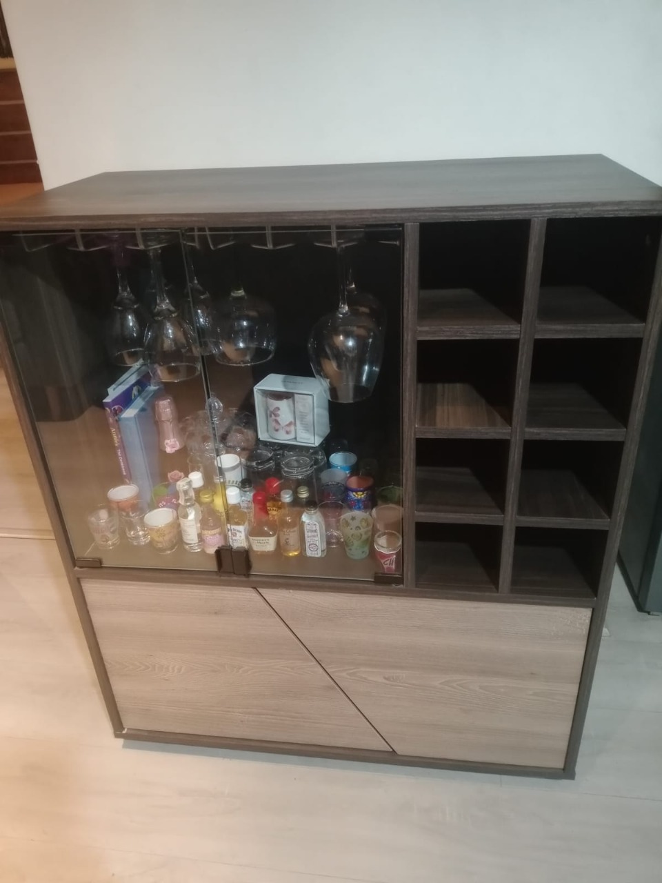 Mueble bar melamina y madera Fraktal Easy Garage Sales Easy Garage Sales