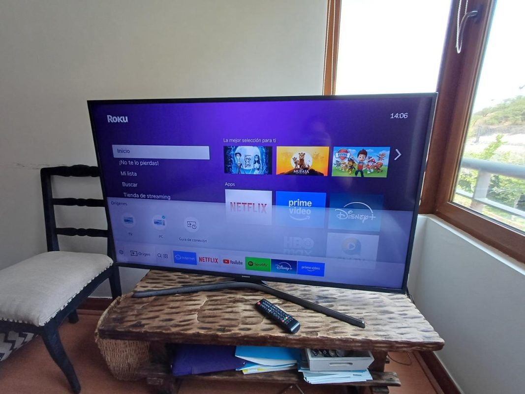 Smart TV Samsung 50” con Roku Easy Garage Sales Easy Garage Sales