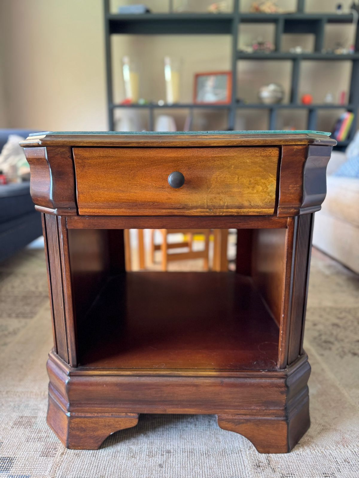 Mesa lateral Ashley modelo Hamlyn Easy Garage Sales Easy Garage Sales