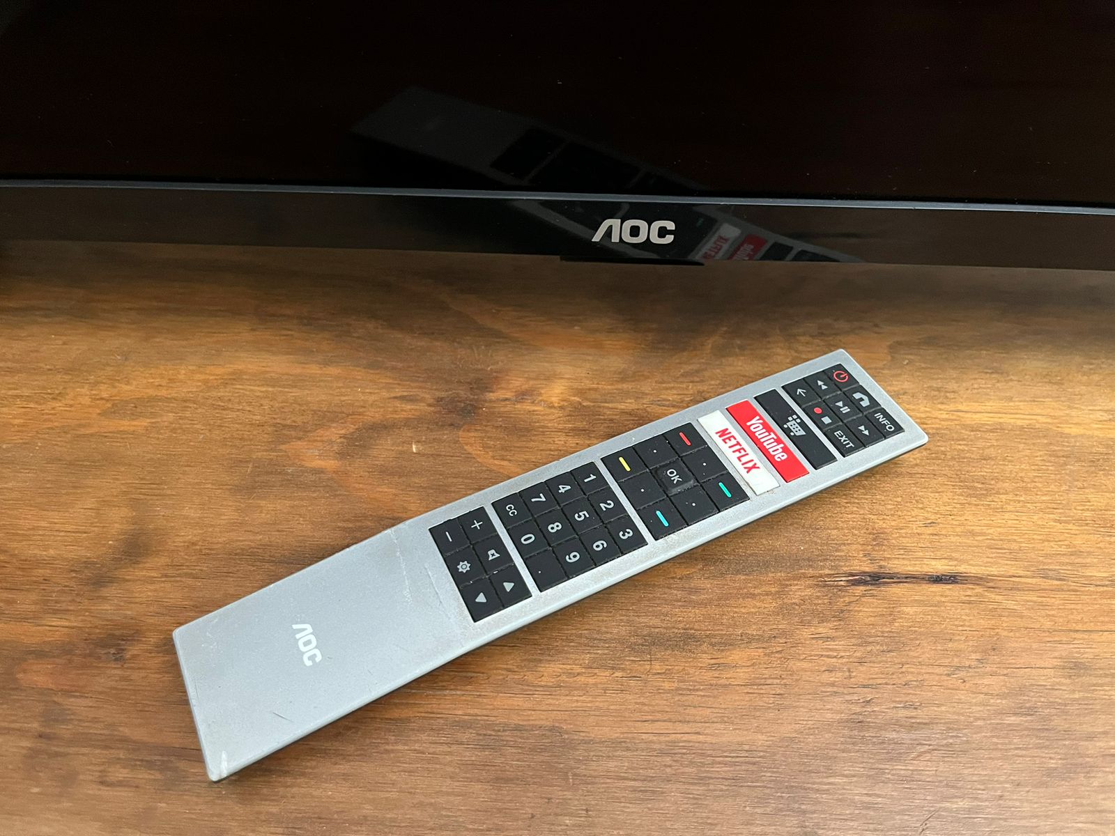 Smart TV AOC 32' Easy Garage Sales Easy Garage Sales