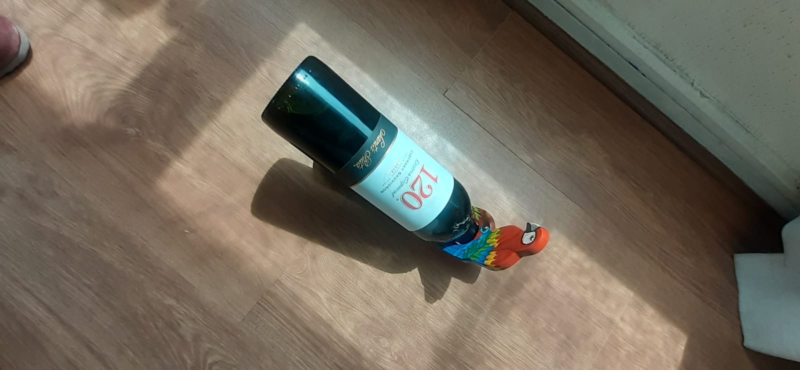 Set de utensilios y por botella madera Guacamayo Easy Garage Sales Easy ...