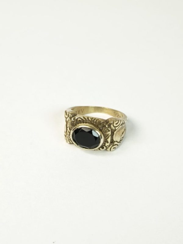 Anillo enchapado oro y onix Easy Garage Sales Easy Garage Sales